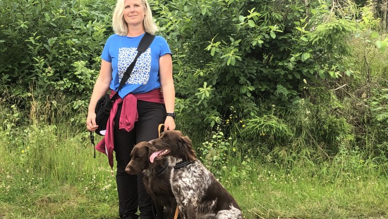 Kirsti Danielsen og Knerten er nå en godkjent ettersøksekvipasje ...