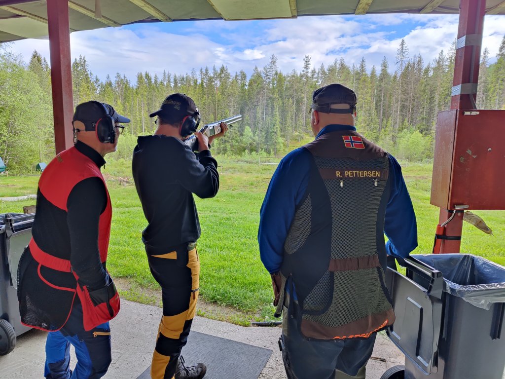 Romedal ungdomsskole på besøk - Romedal og Vallset JFF