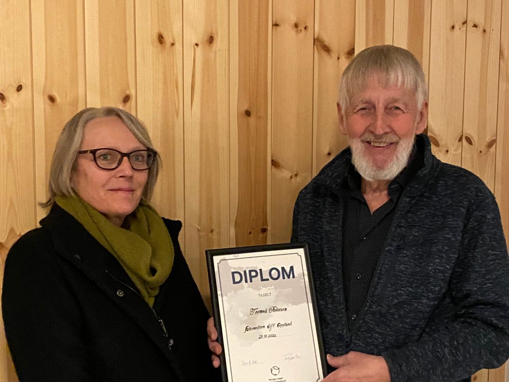 Tormod Pedersen takket av som styreleder og ble hedret - NJFF Oppland