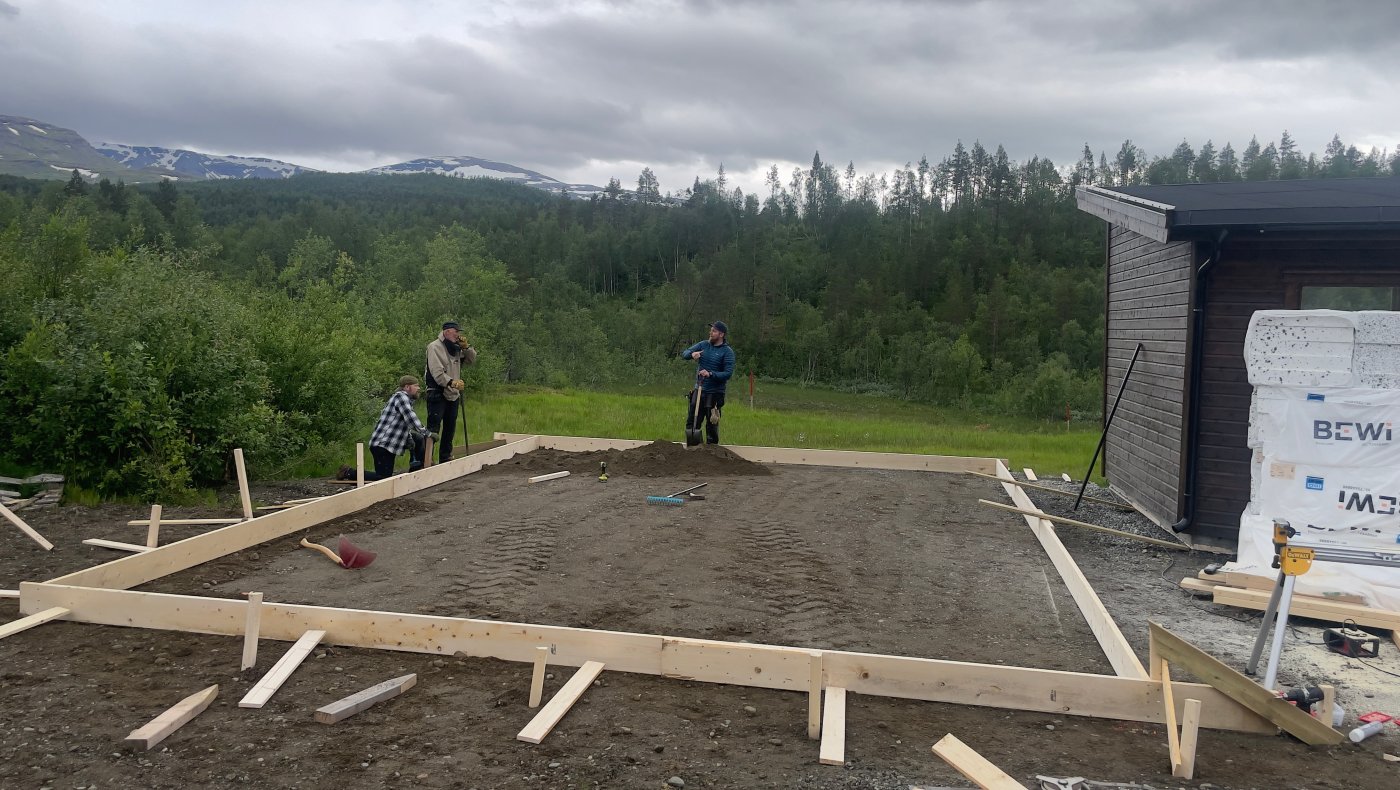 Bygging av garasje og lagerbygg ved leirduebanen - Bardu JFF